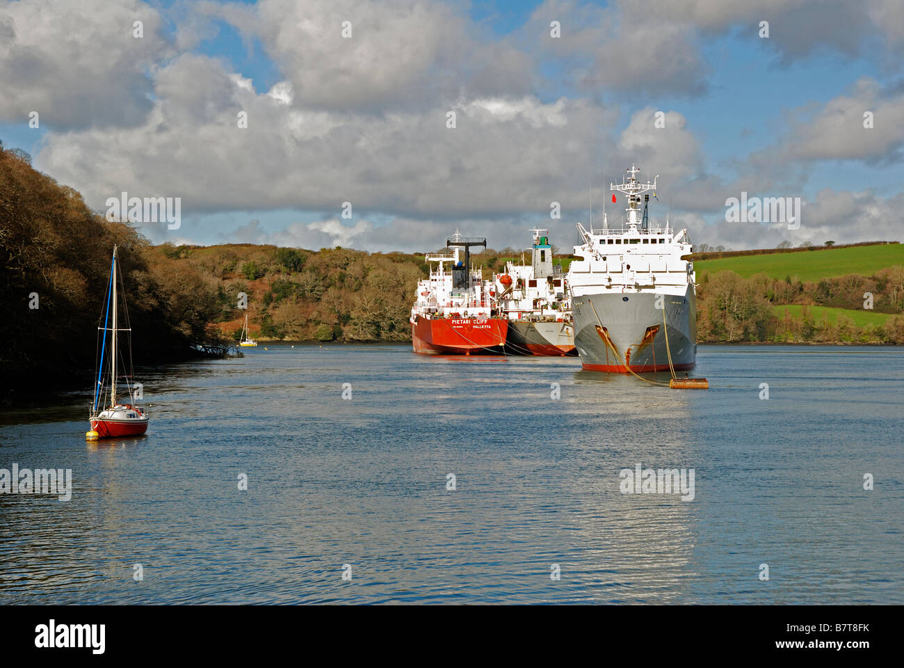 Laid up ship hi-res stock photography and images - Alamy