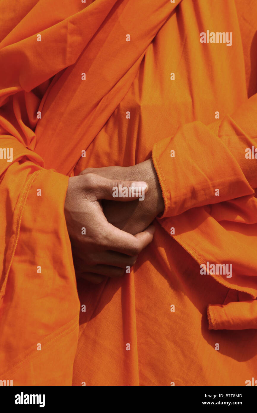 Hands of a buddhist monk Stock Photo - Alamy