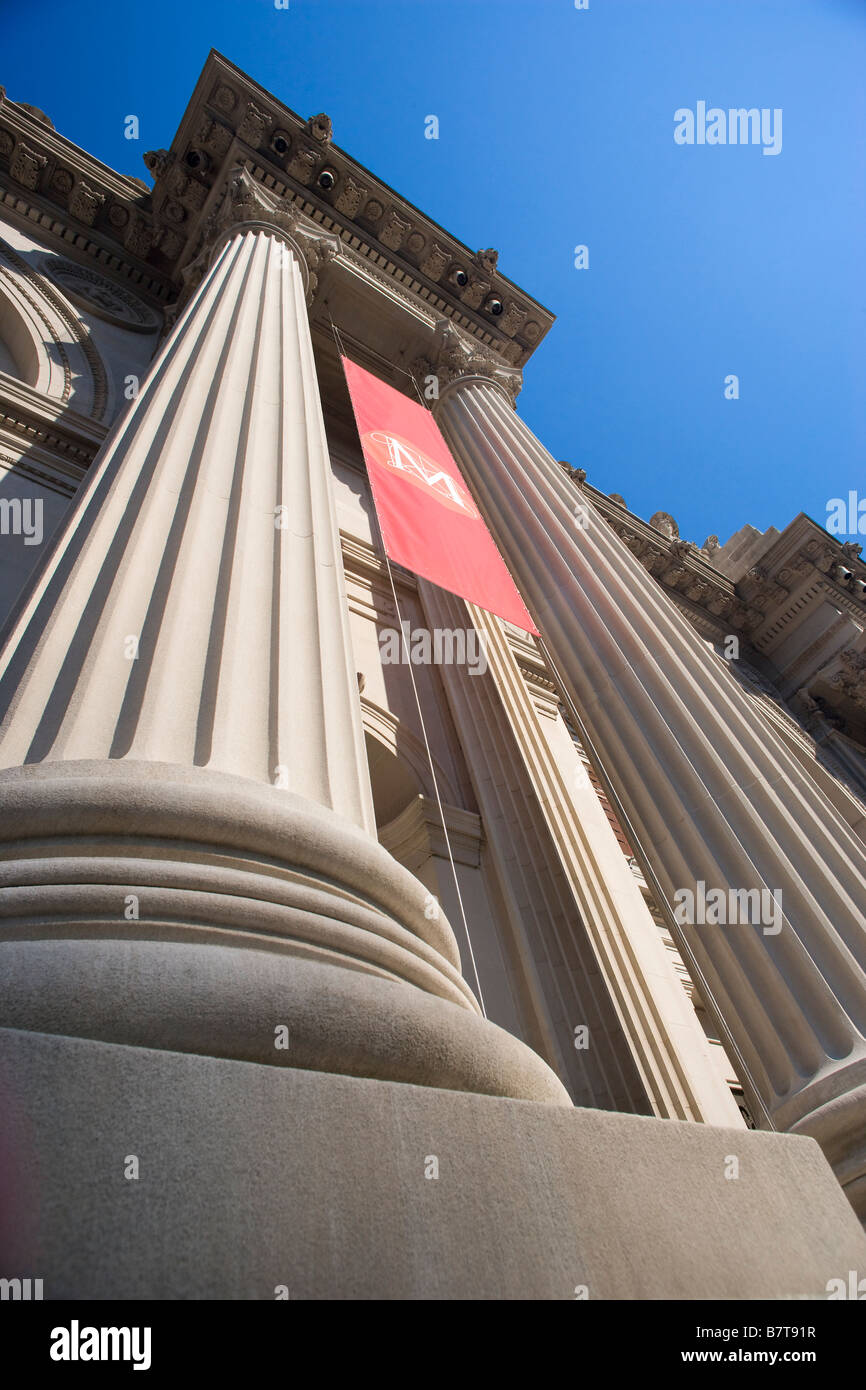 The front facade and columns of the Metropolitan Museum of Art in New ...