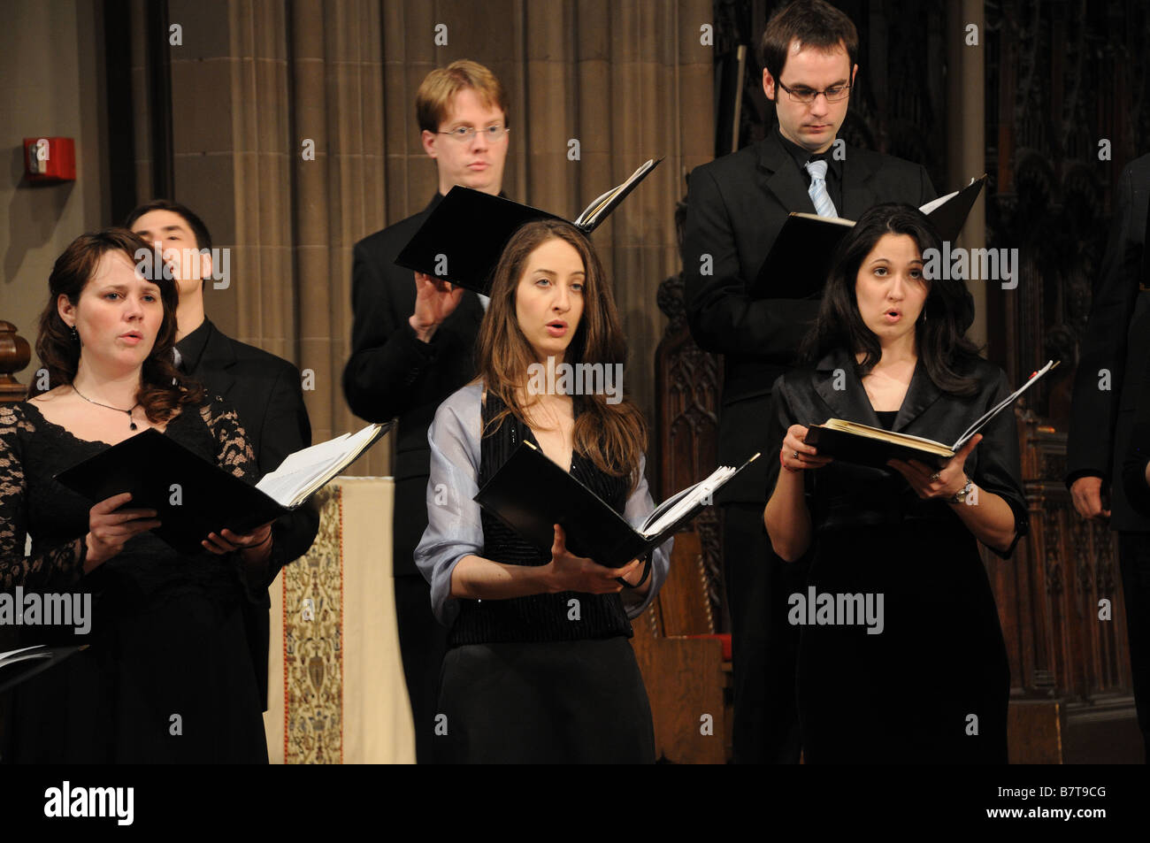 Church singers hi-res stock photography and images - Alamy