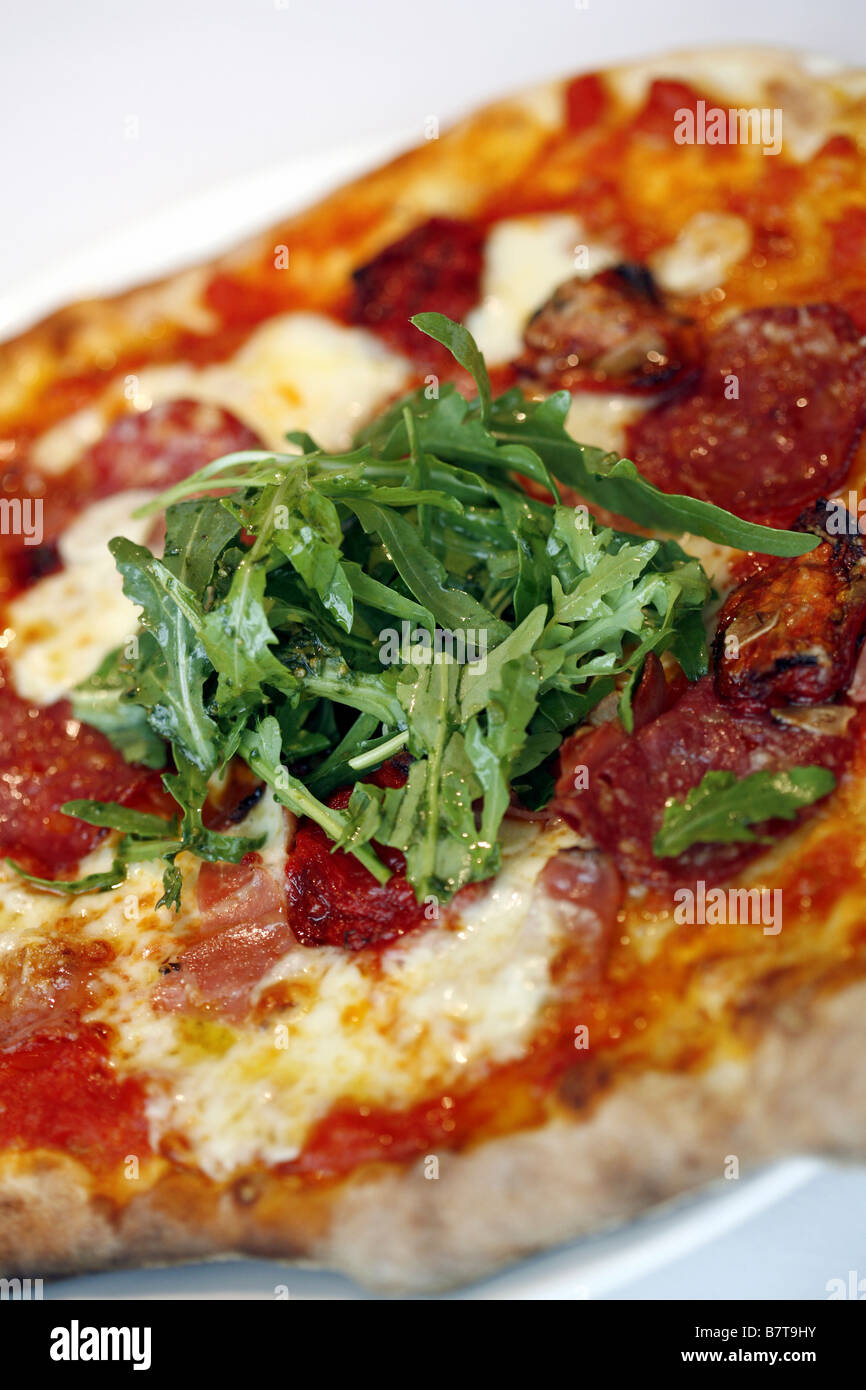 Pizza with rocket hi-res stock photography and images - Alamy