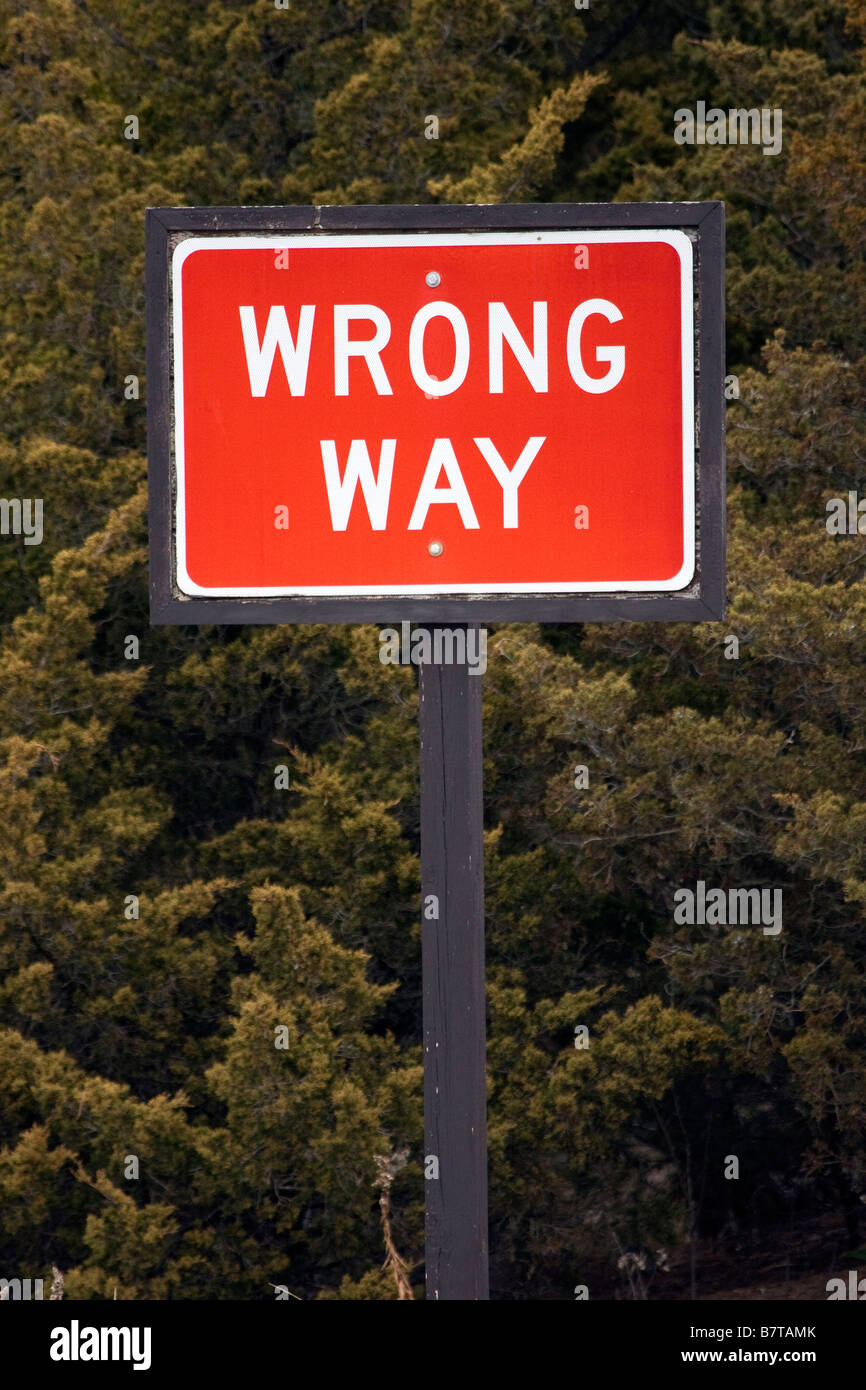 Wrong way signs hi-res stock photography and images - Alamy