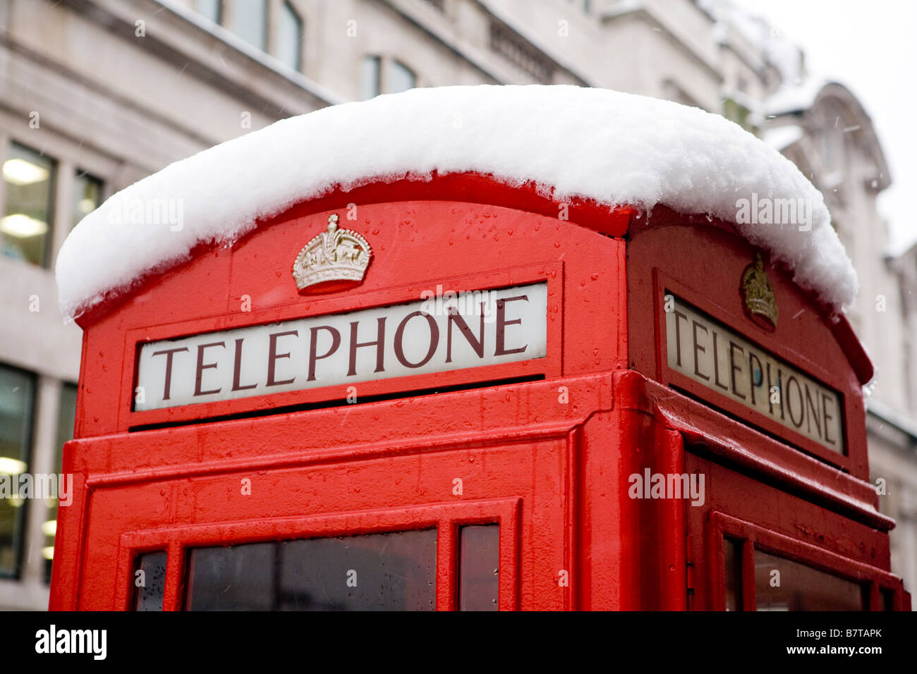 Phone box in snow hi-res stock photography and images - Alamy