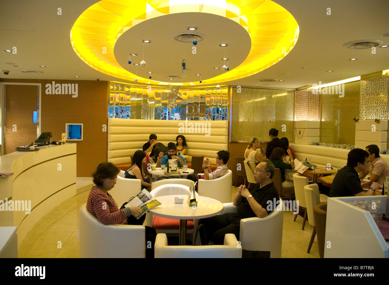 Modern cafe coffee bar shop fashion fashionable fancy Orchard Road ...