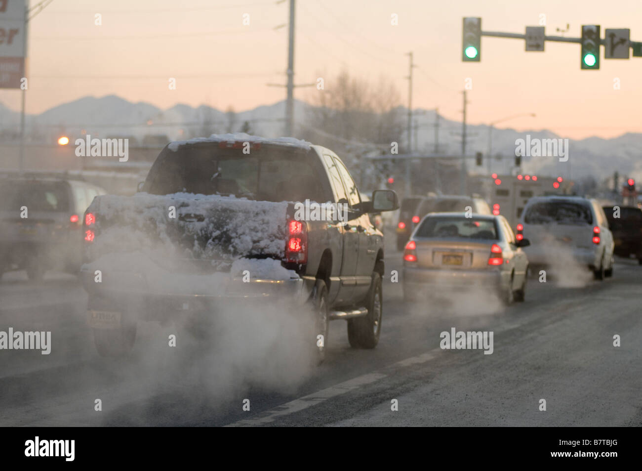 Cars traffic snow smog hi-res stock photography and images - Alamy