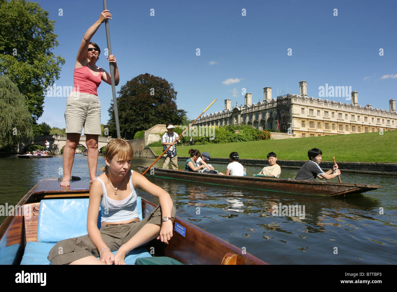 Women punting hi-res stock photography and images - Alamy