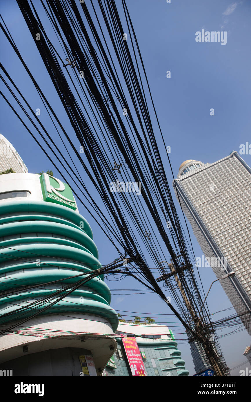 Overhead wires hi-res stock photography and images - Alamy