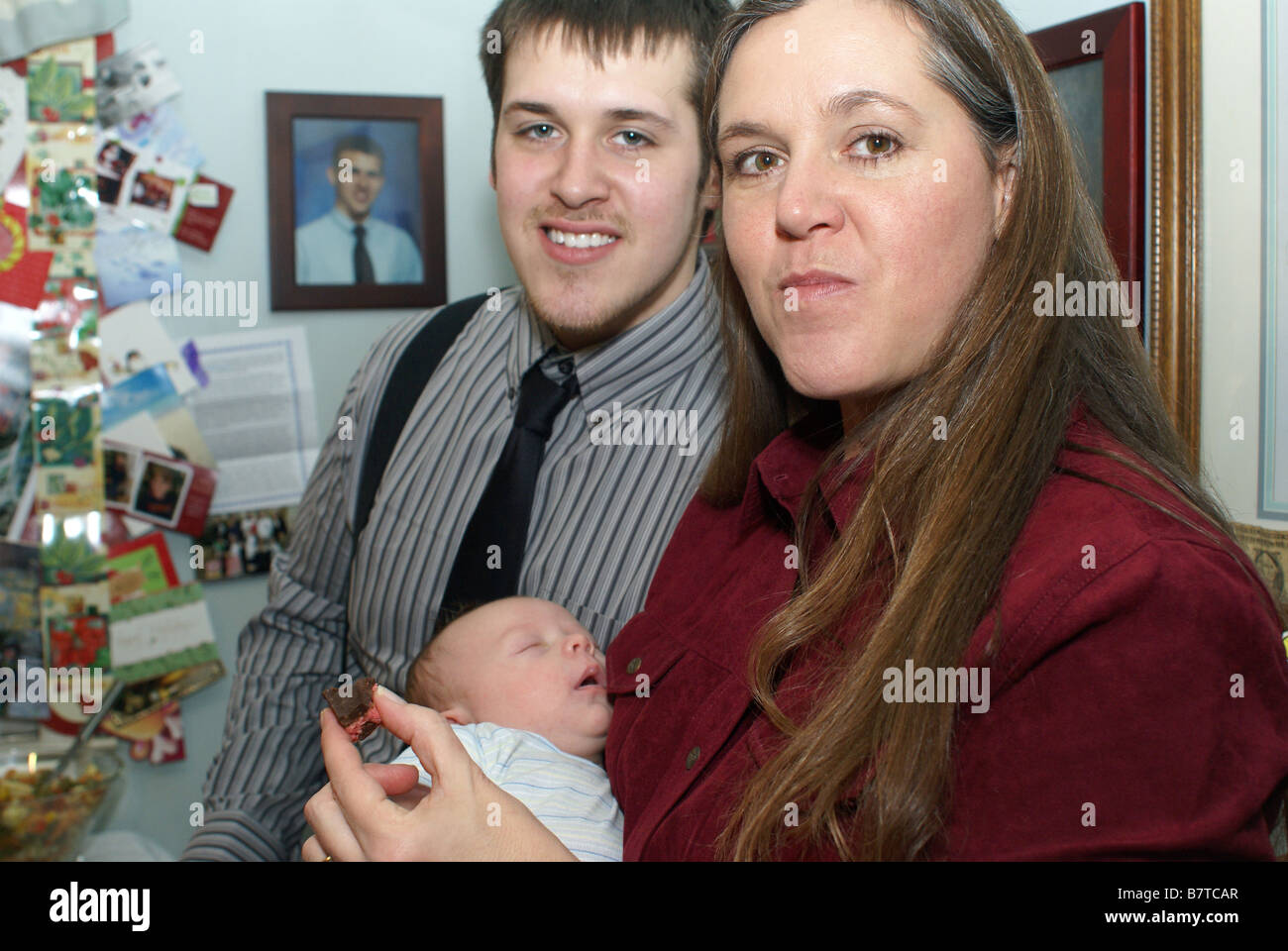 Maroon family hi-res stock photography and images - Alamy