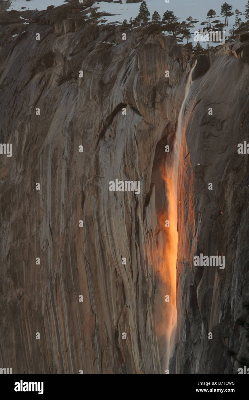 Horsetail falls sun hi-res stock photography and images - Alamy