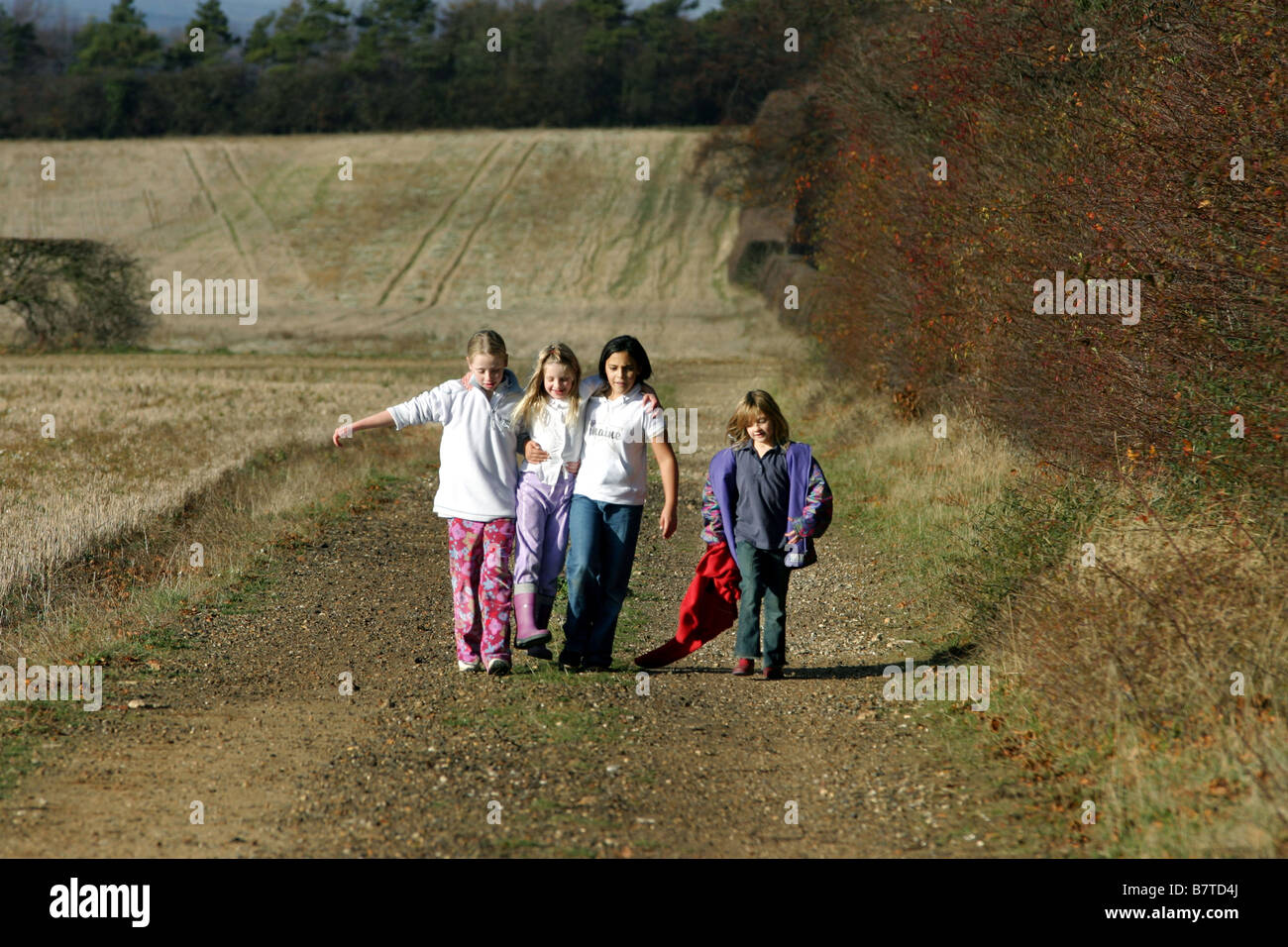 Children countryside england hi-res stock photography and images - Alamy