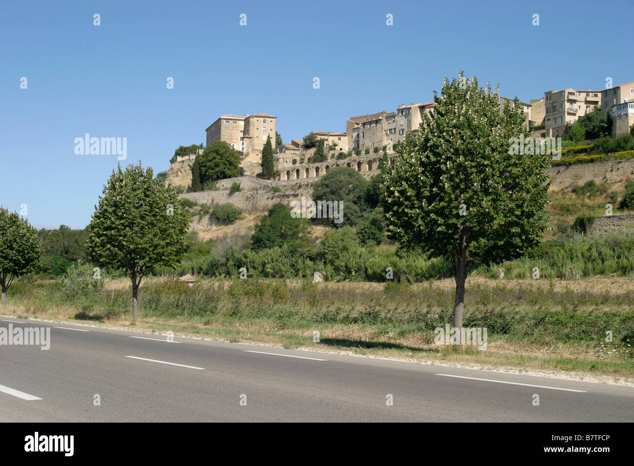 Lauris ancient provencal village Vaucluse France Stock Photo - Alamy
