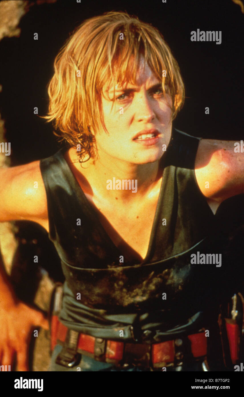 Pitch black 2000 radha mitchell hi-res stock photography and images - Alamy