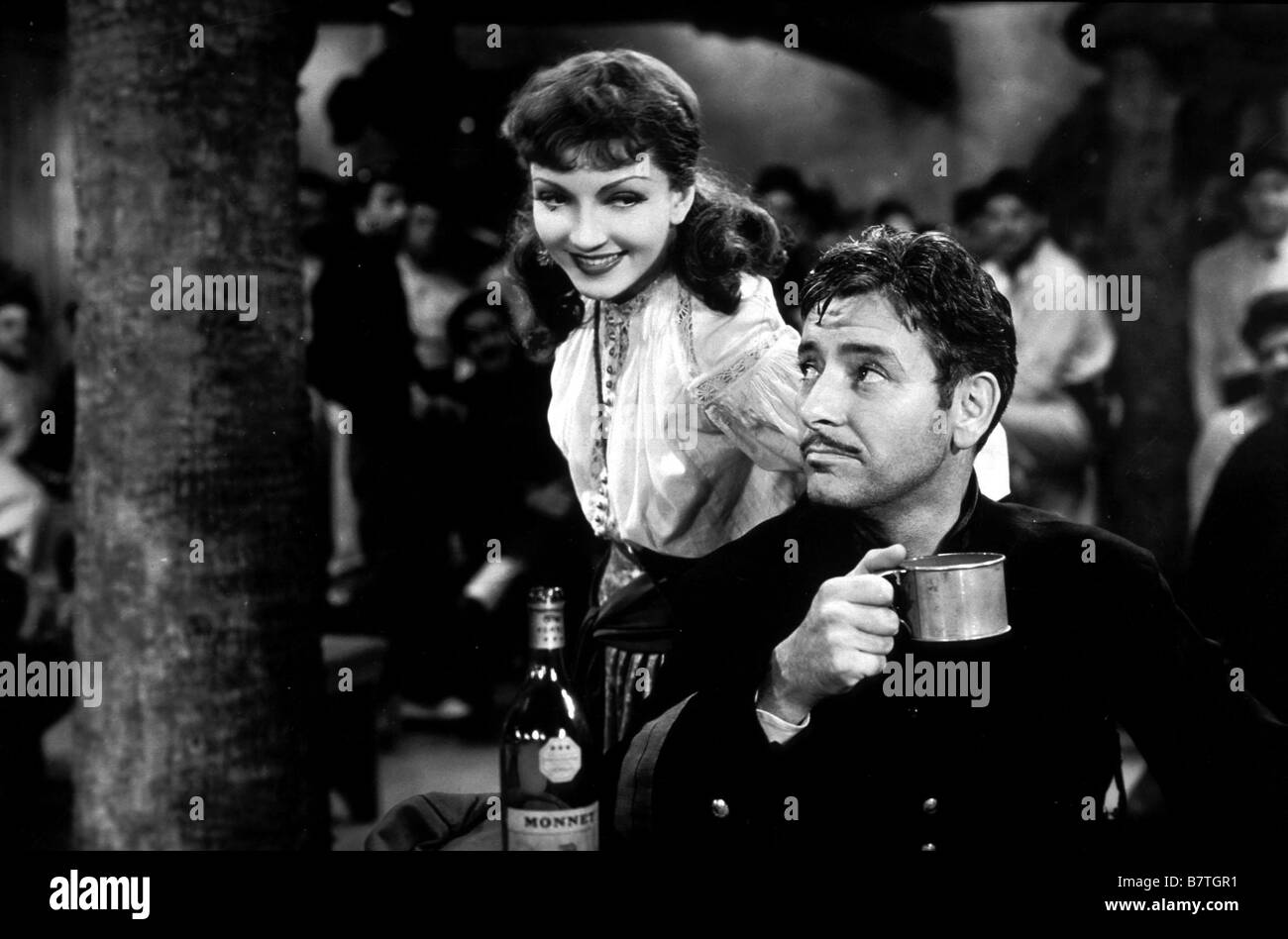 Sous deux drapeaux 1936 ronald colman Black and White Stock Photos ...