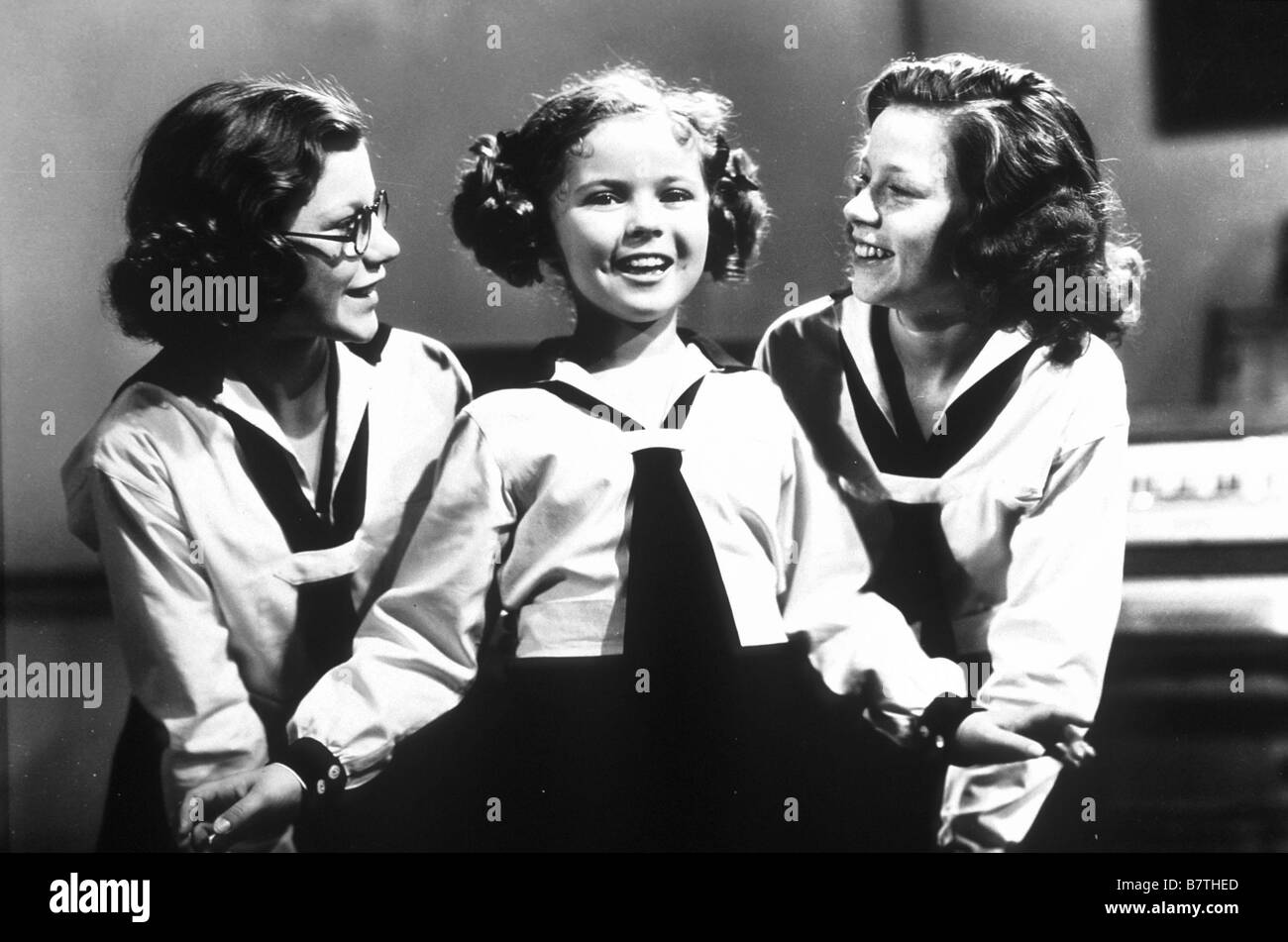 Little miss broadway 1938 shirley temple hi-res stock photography and ...