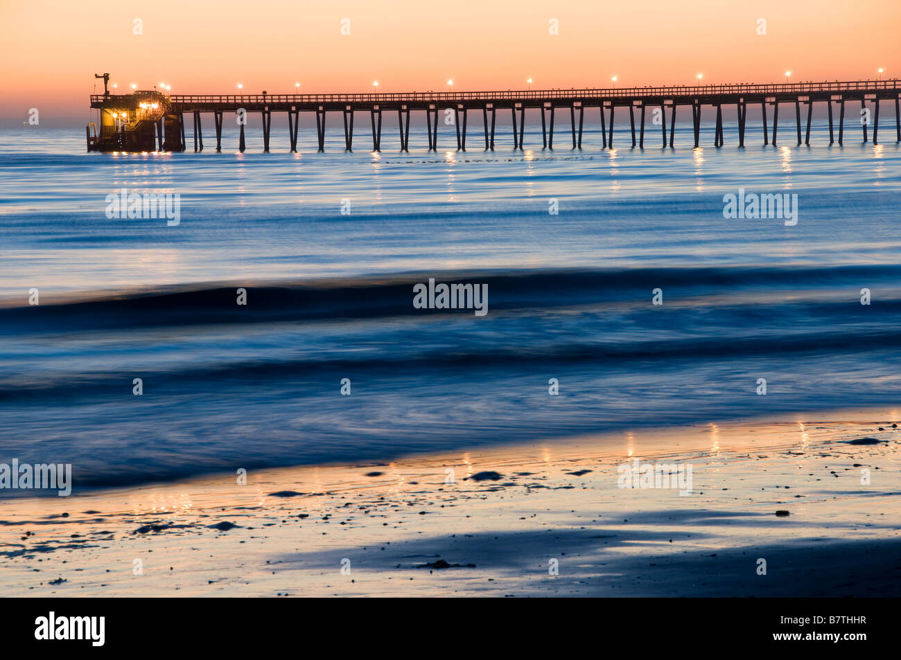 Venoco Ellwood Pier, Bacara (haskell's) beach Goleta at sunset Stock ...