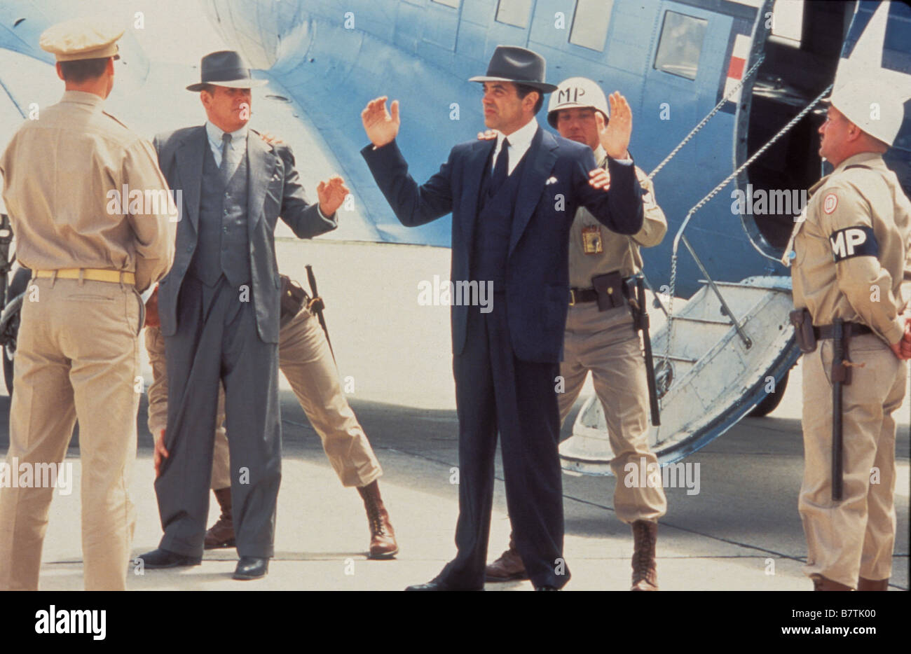 Mulholland Falls Year: 1996 USA Chazz Palminteri Director:Lee Tamahori ...