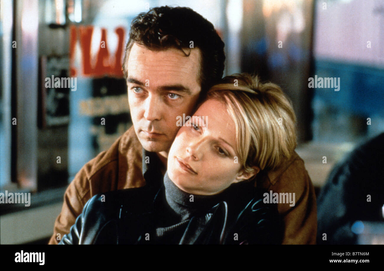 Pile et Face Sliding Doors Year: 1998 - UK / USA Gwyneth Paltrow ...