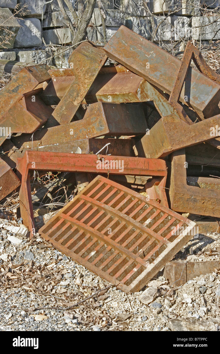 Pile of iron scrap Stock Photo - Alamy