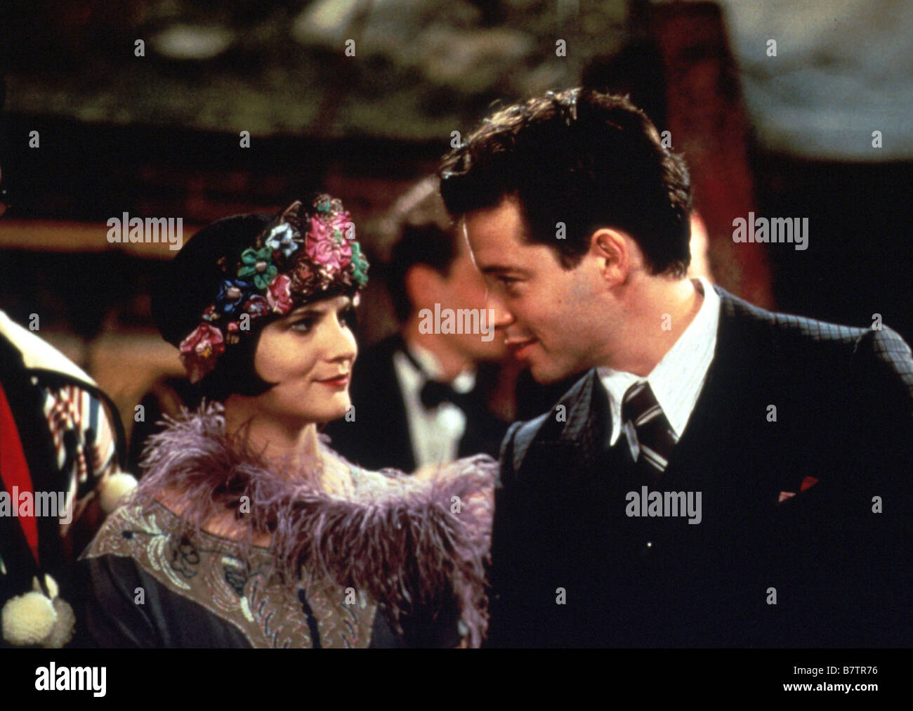 Mrs Parker Mrs. Parker and the Vicious Circle Year: 1994 USA Jennifer ...