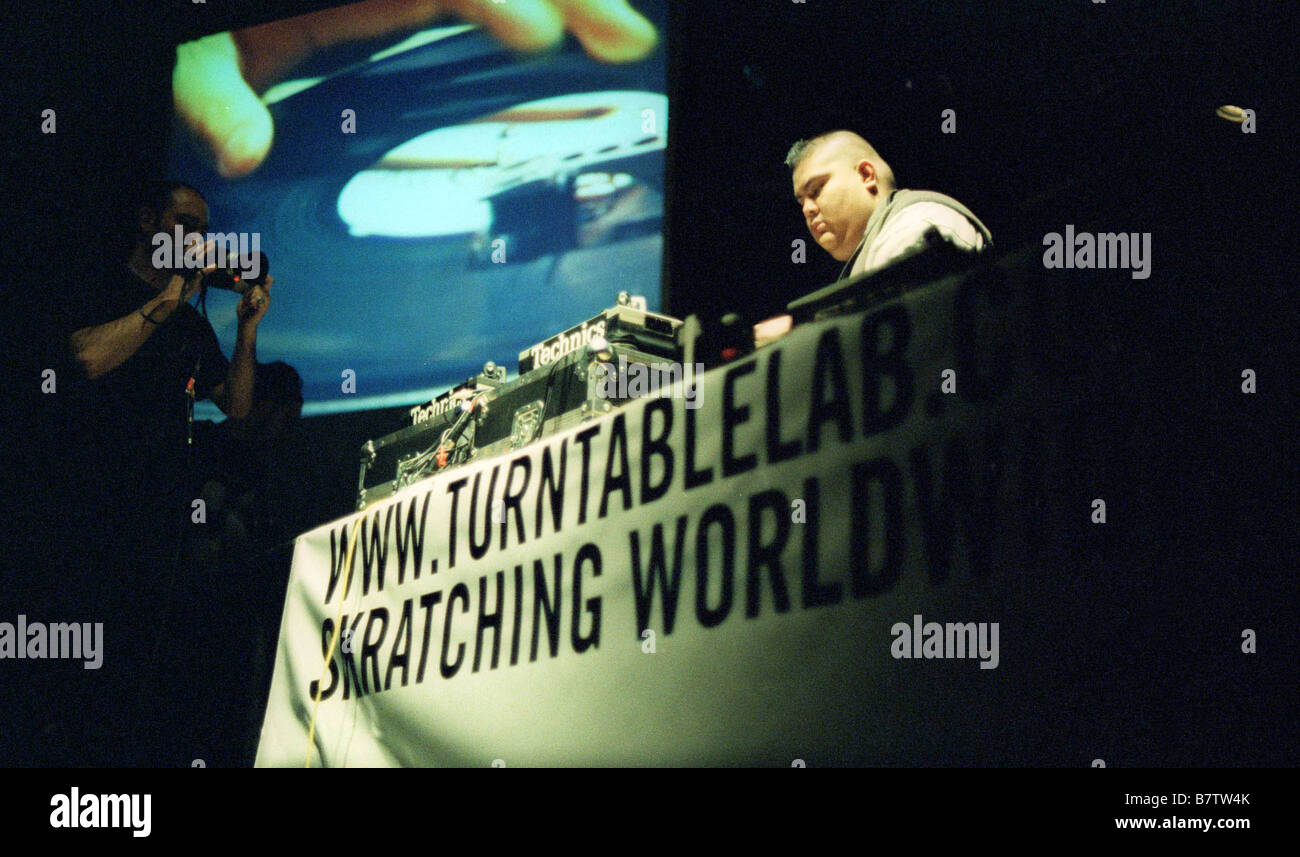 Scratch Scratch Year: 2001 USA Director: Doug Pray Stock Photo - Alamy