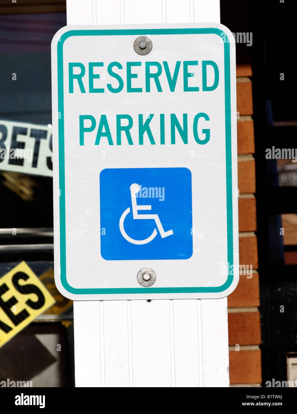 Handicapped only parking sign Stock Photo - Alamy