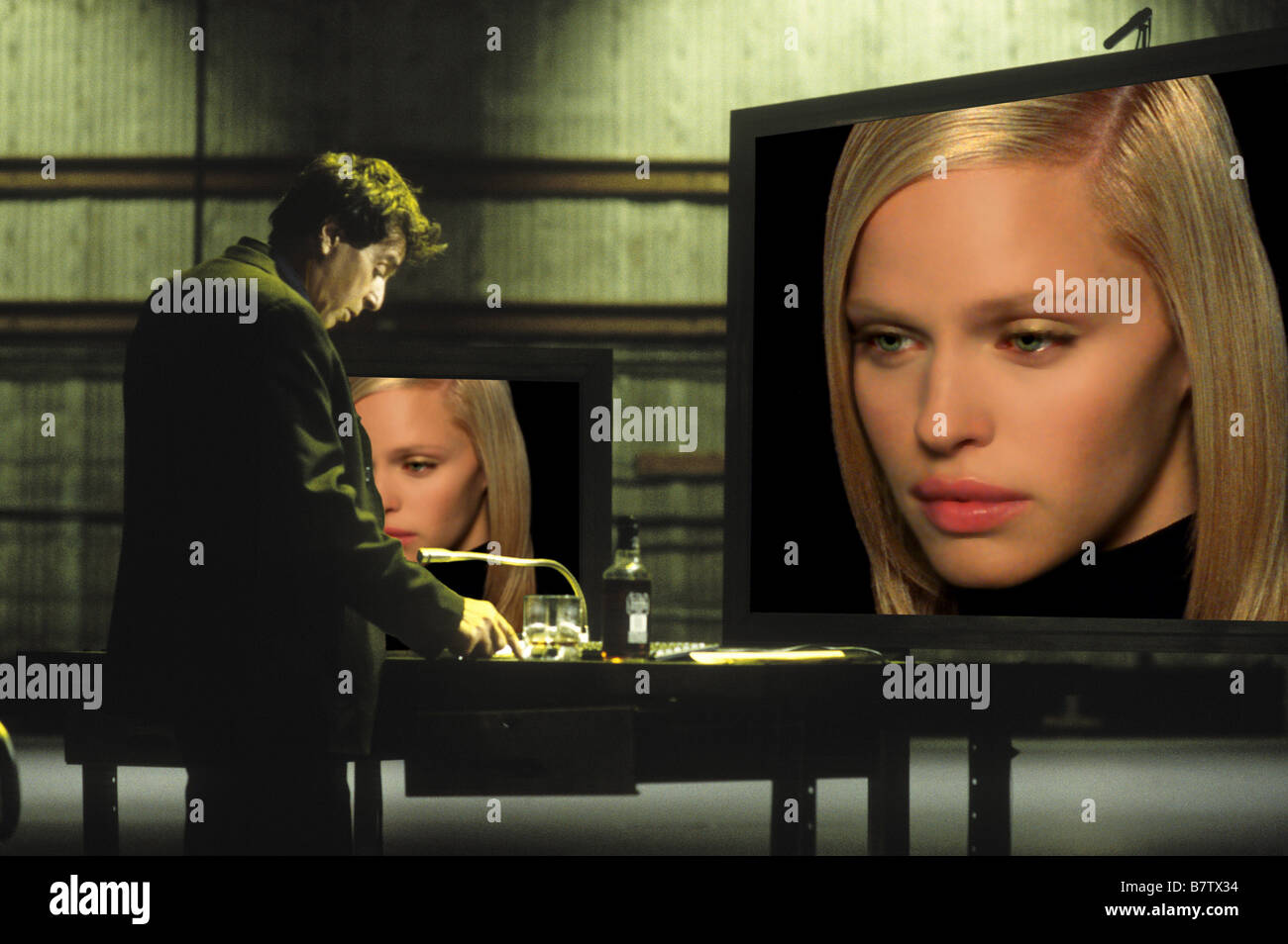 Simone S1m0ne Year: 2002 USA Al Pacino, Rachel Roberts Director: Andrew ...