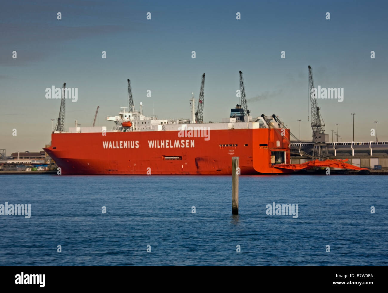 Cargo Ship, Southampton, Hampshire, England Stock Photo - Alamy