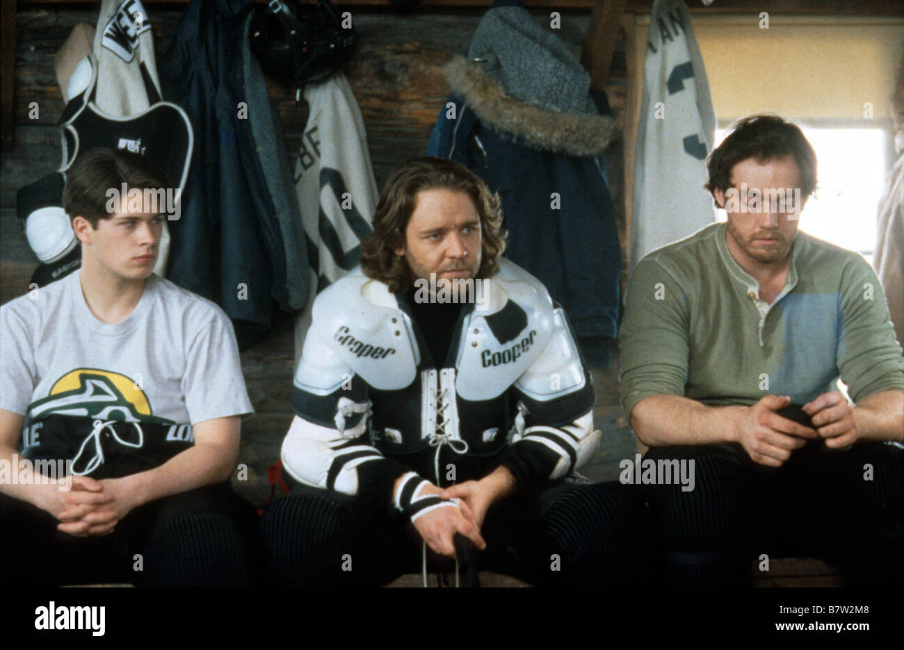 Alaska 1999 russell crowe hi-res stock photography and images - Alamy