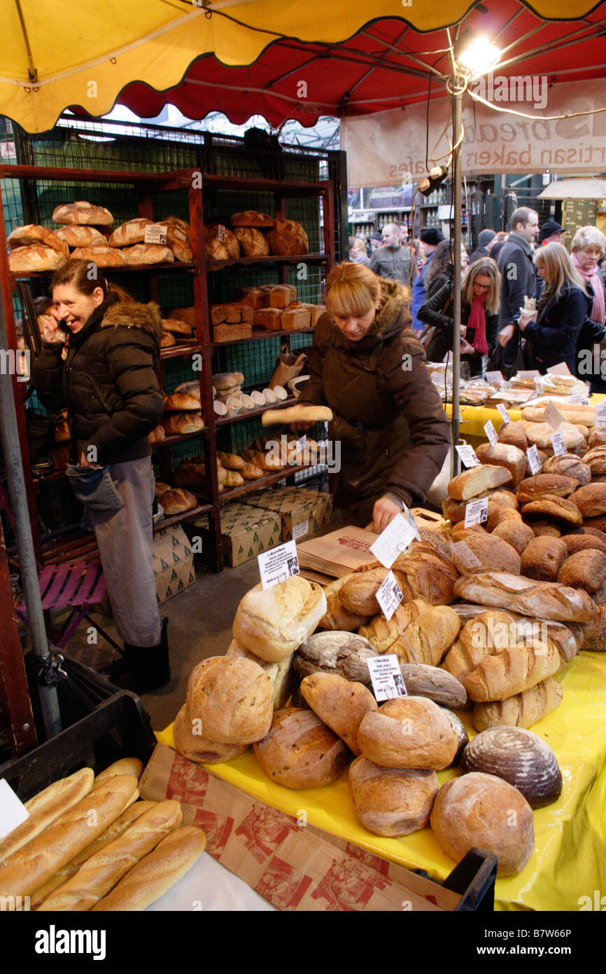 Bread stall london hi-res stock photography and images - Alamy