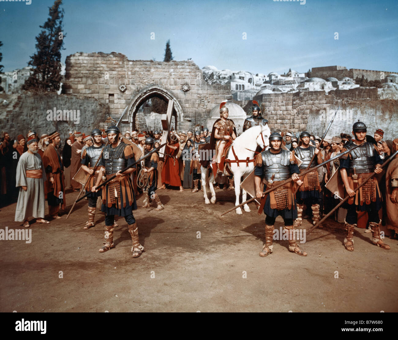 The Robe Year: 1953 USA Director: Henry Koster Richard Burton Stock ...