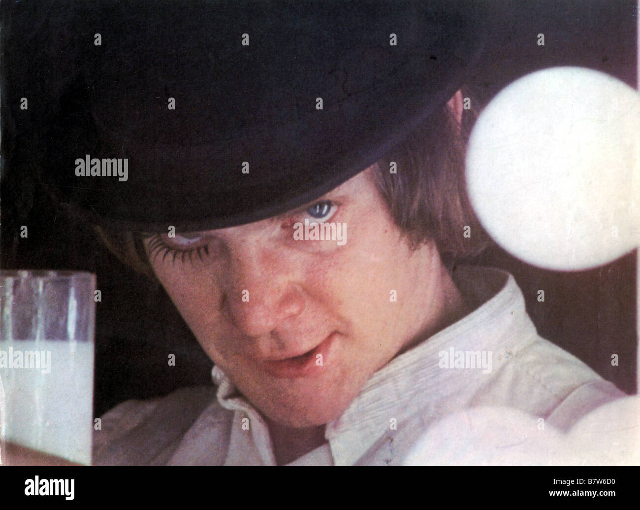 Orange mécanique A Clockwork Orange Year: 1971 UK Malcolm McDowell Director : Stanley Kubrick ...