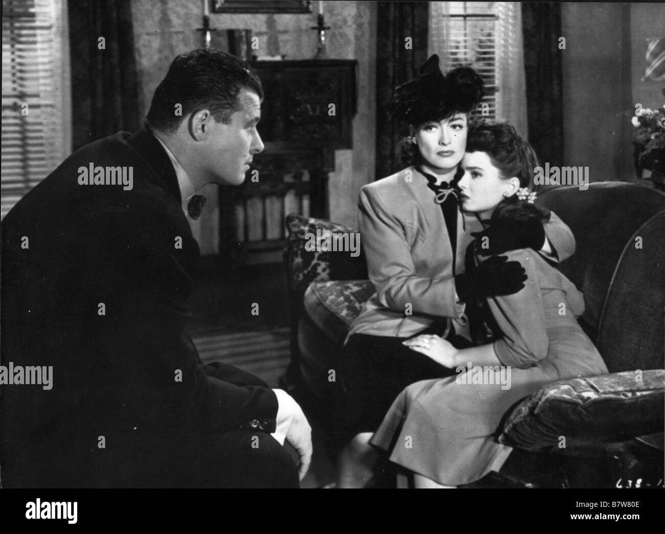 Mildred Pierce Year: 1945 USA Jack Carson, Ann Blyth, Joan Crawford ...