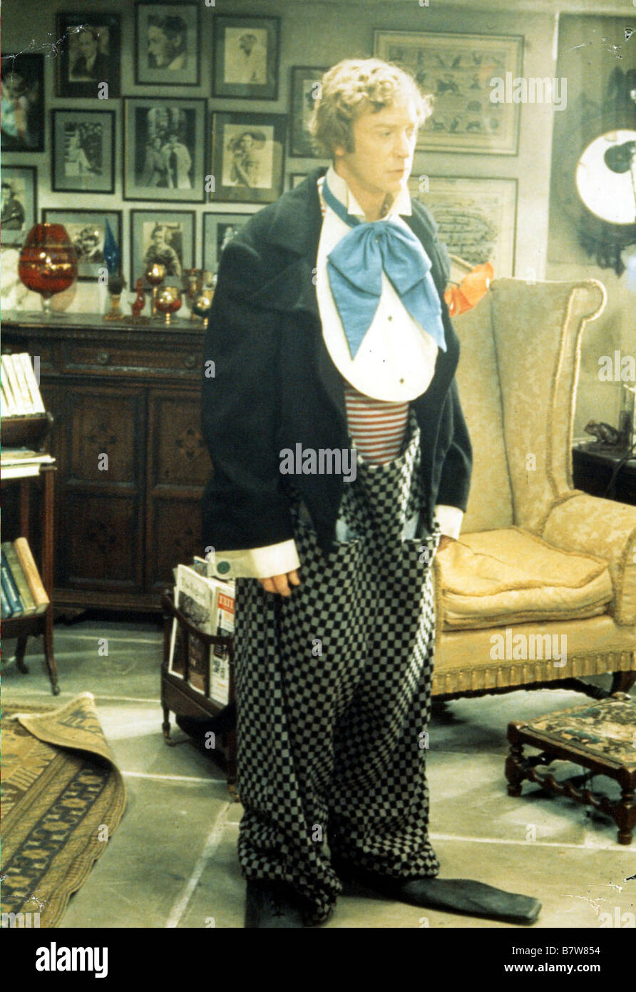 Michael caine sleuth 1972 hi-res stock photography and images - Alamy