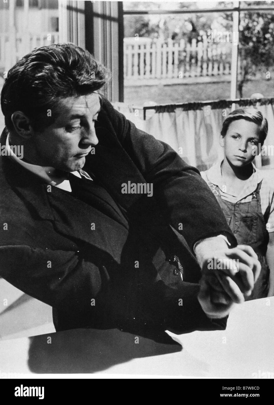The night of the hunter 1955 robert mitchum hi-res stock photography ...