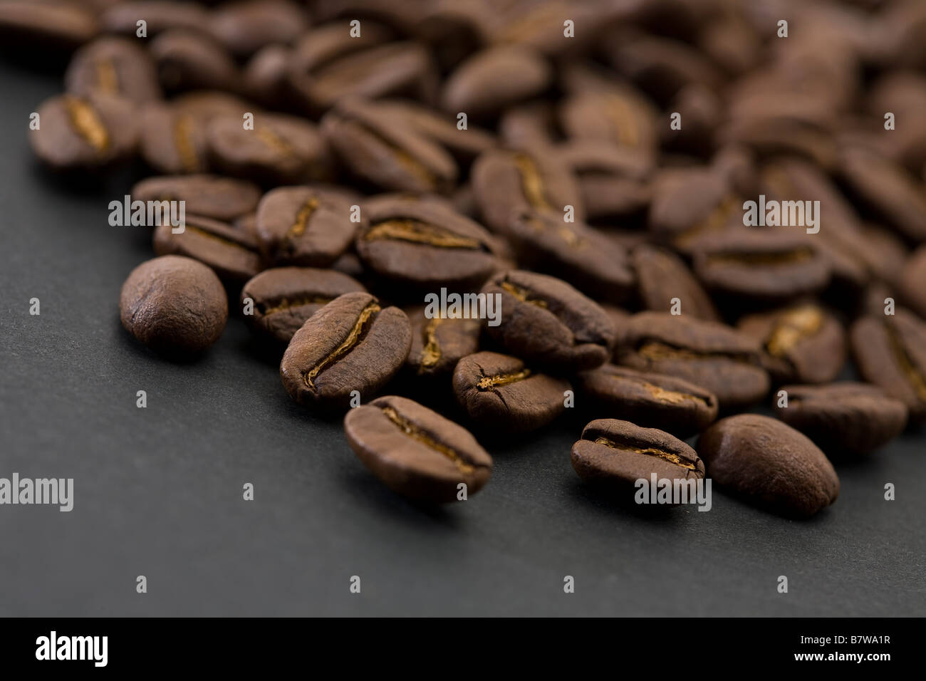 Coffee bean closeup hi-res stock photography and images - Alamy