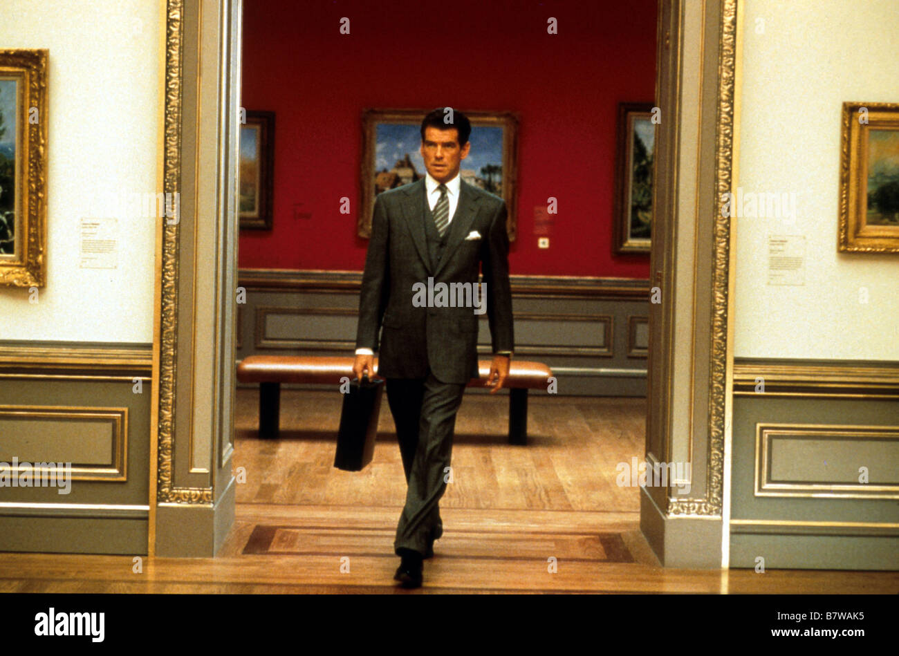 The Thomas Crown Affair Year: 1999 USA Pierce Brosnan Director: John ...