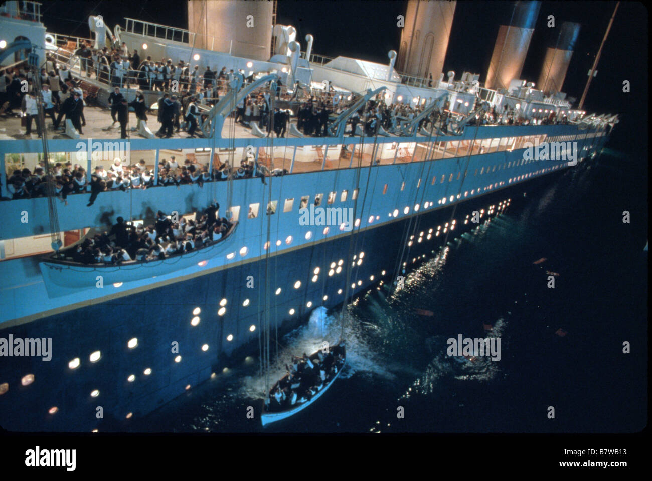 Titanic Year: 1997 USA Director: James Cameron Stock Photo - Alamy