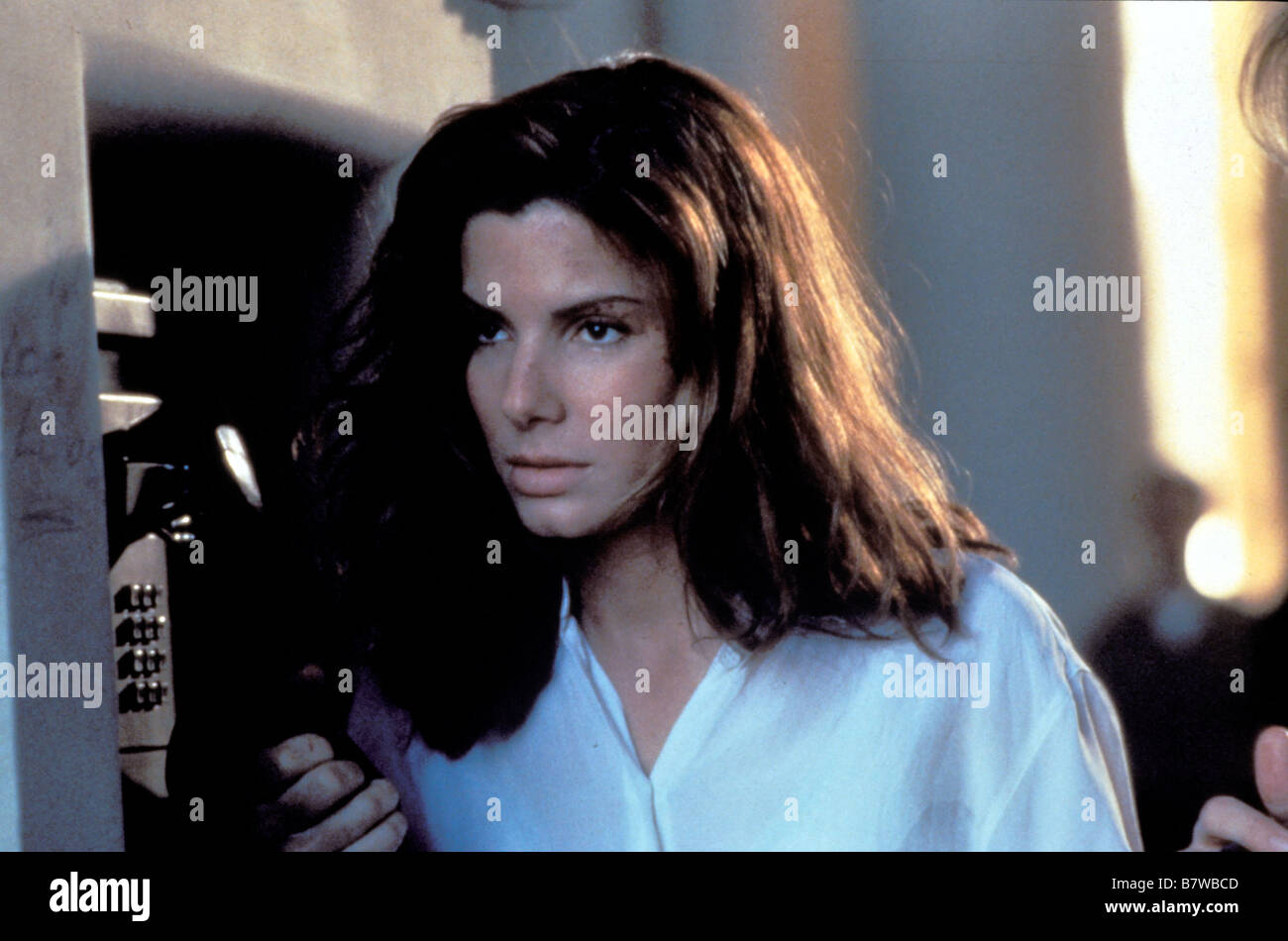 The net 1995 sandra bullock hi-res stock photography and images - Alamy