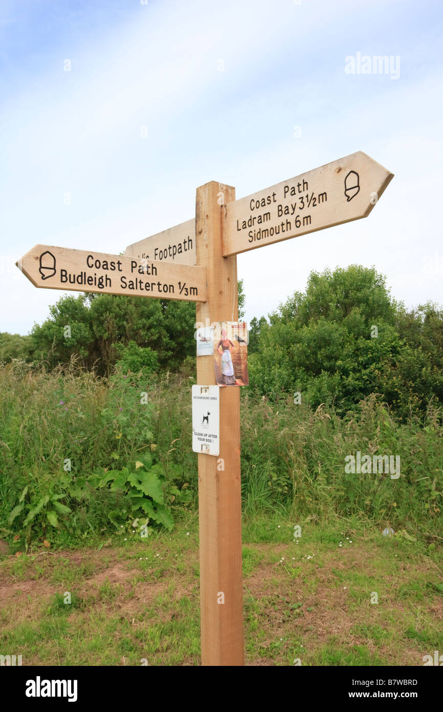 Signpost on south west coast path hi-res stock photography and images ...