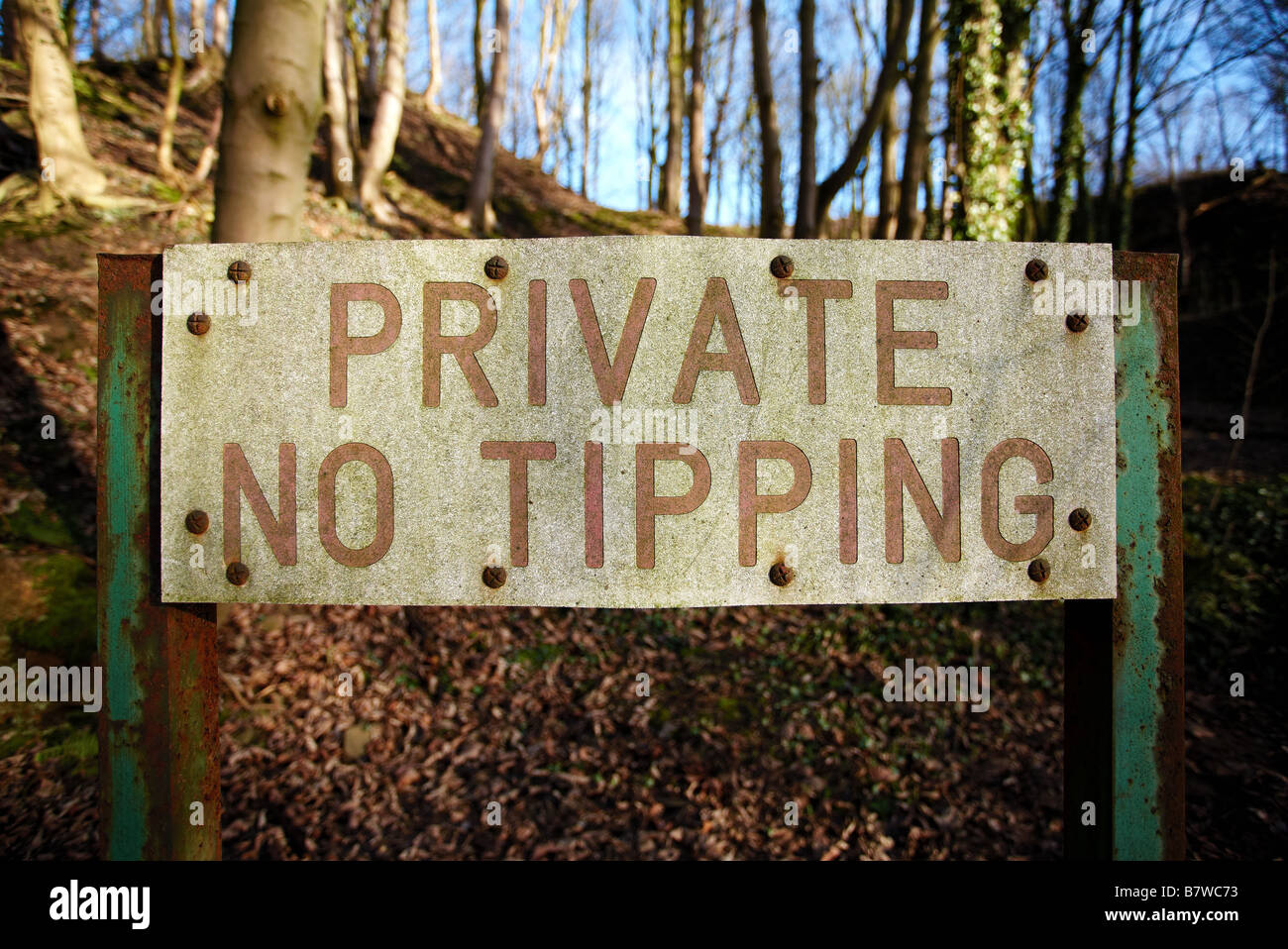 Private No Tipping Sign Stock Photo - Alamy