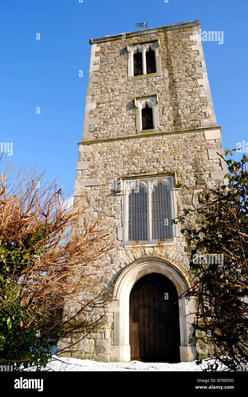 Church at christmas snow england hi-res stock photography and images ...