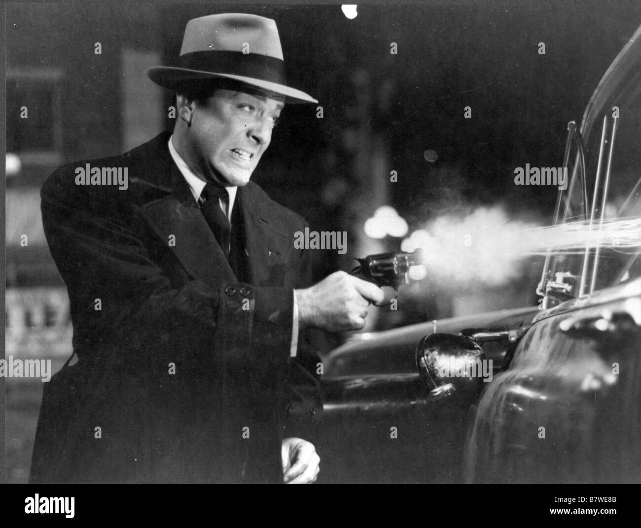 Rogue Cop Year: 1954 USA Robert Taylor Director: Roy Rowland Stock ...