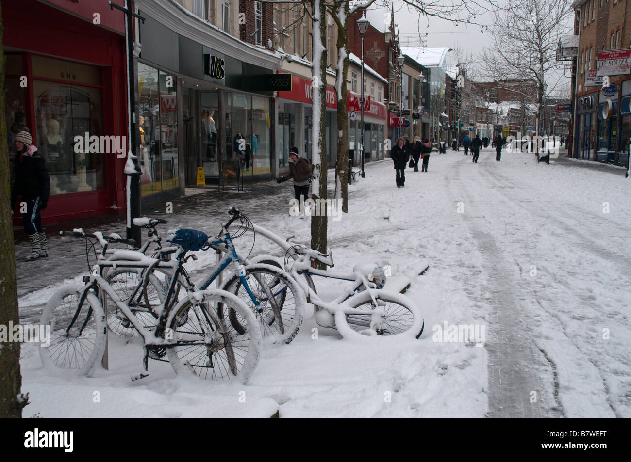 Staines high street hi-res stock photography and images - Alamy