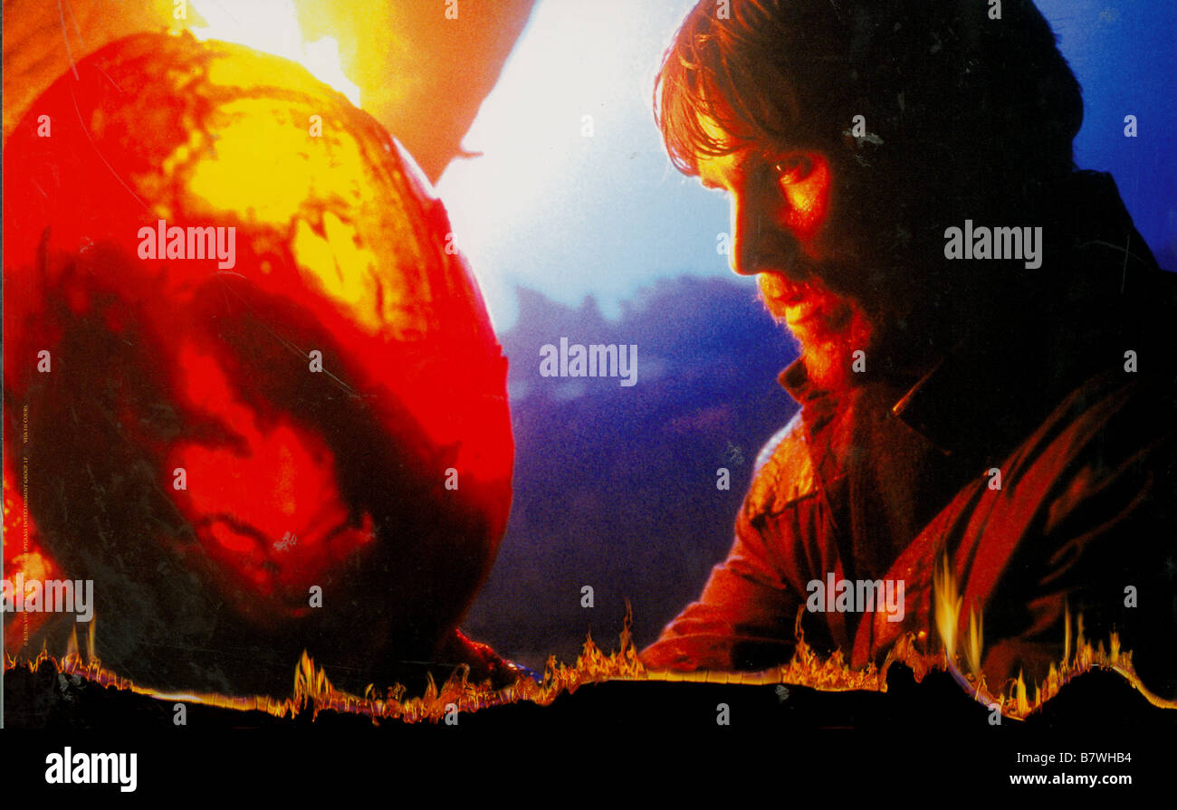 Reign of fire 2002 christian bale hi-res stock photography and images ...