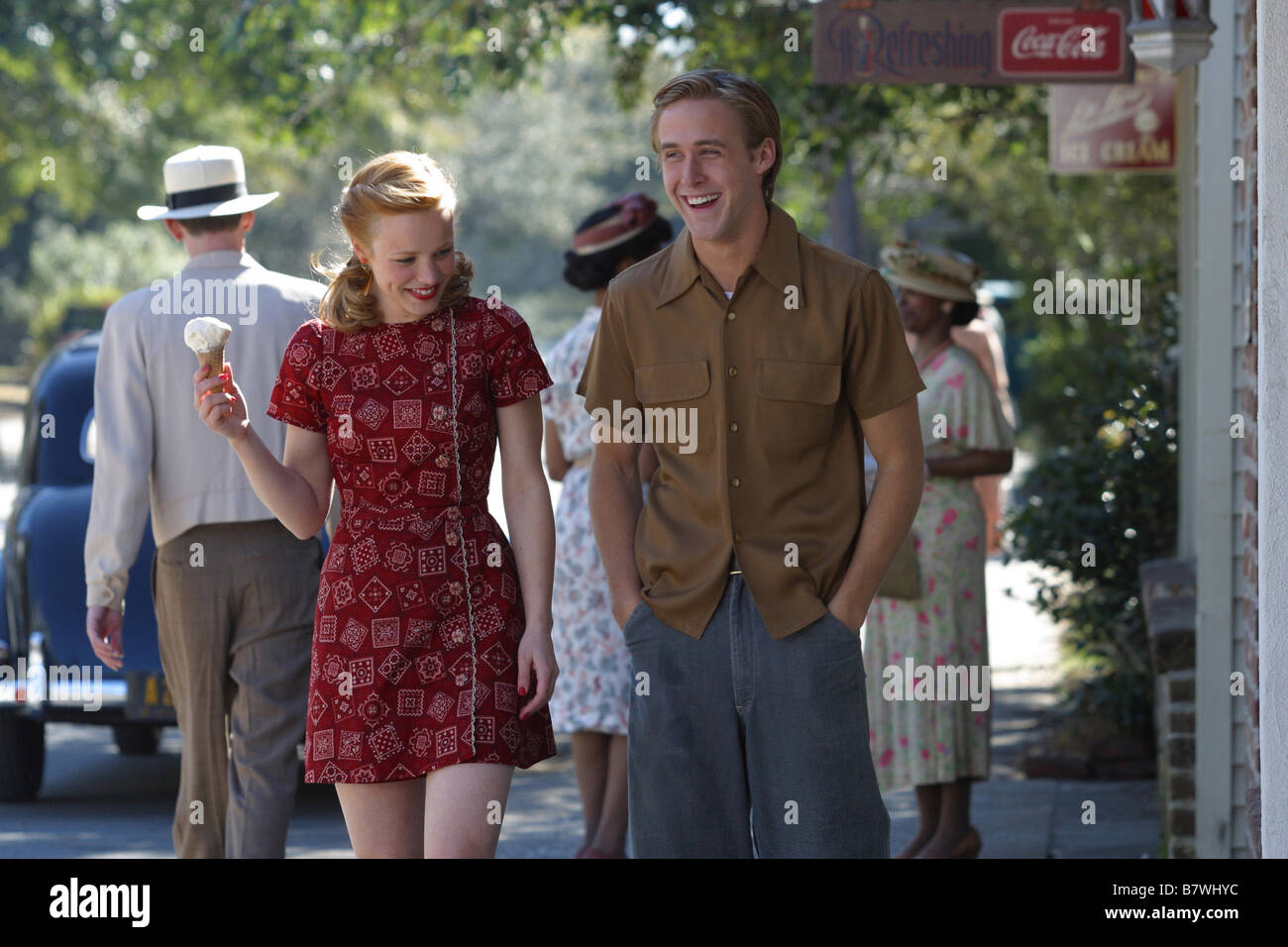 Rachel mcadams ryan gosling notebook hi-res stock photography and ...