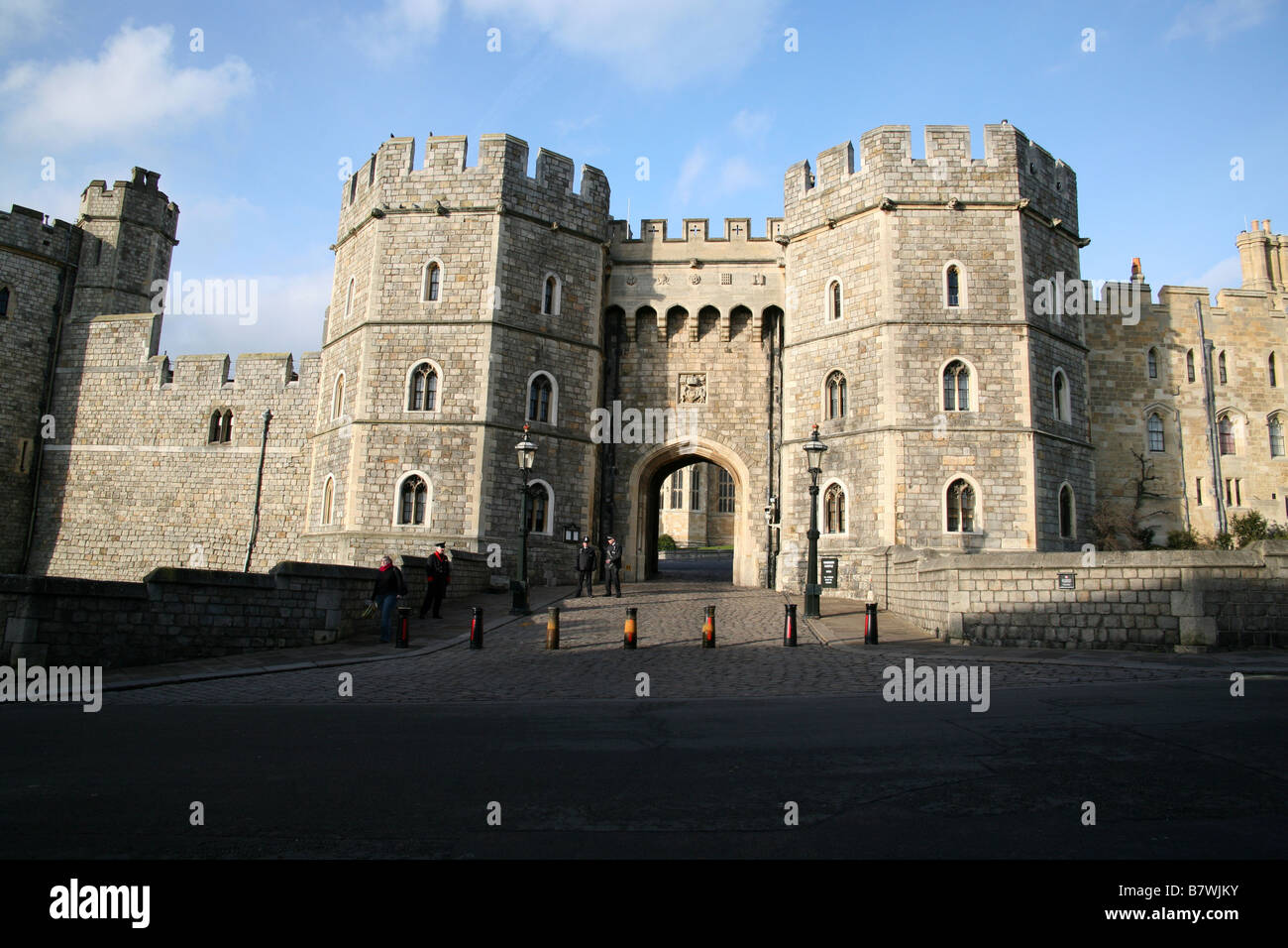 Henry viii gate hi-res stock photography and images - Alamy