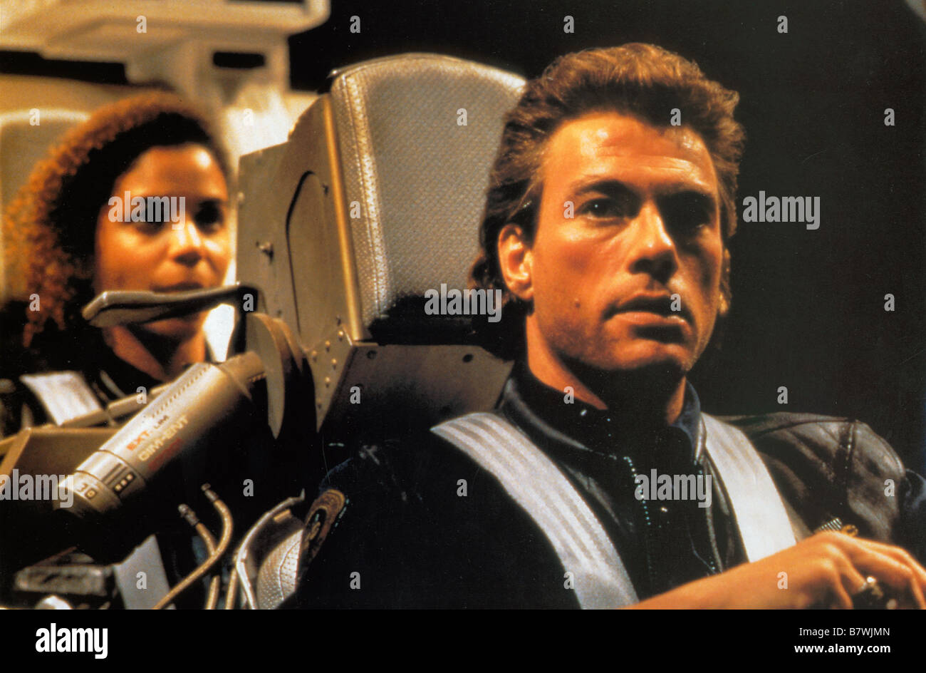 Timecop Year: 1994 USA Jean-Claude Van Damme, Gloria Reuben Director ...
