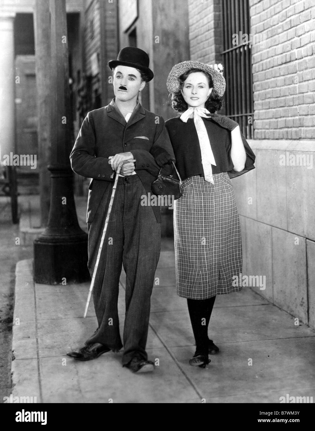 Modern Times Year 1936 Usa Charlie Chaplin Paulette Goddard Director