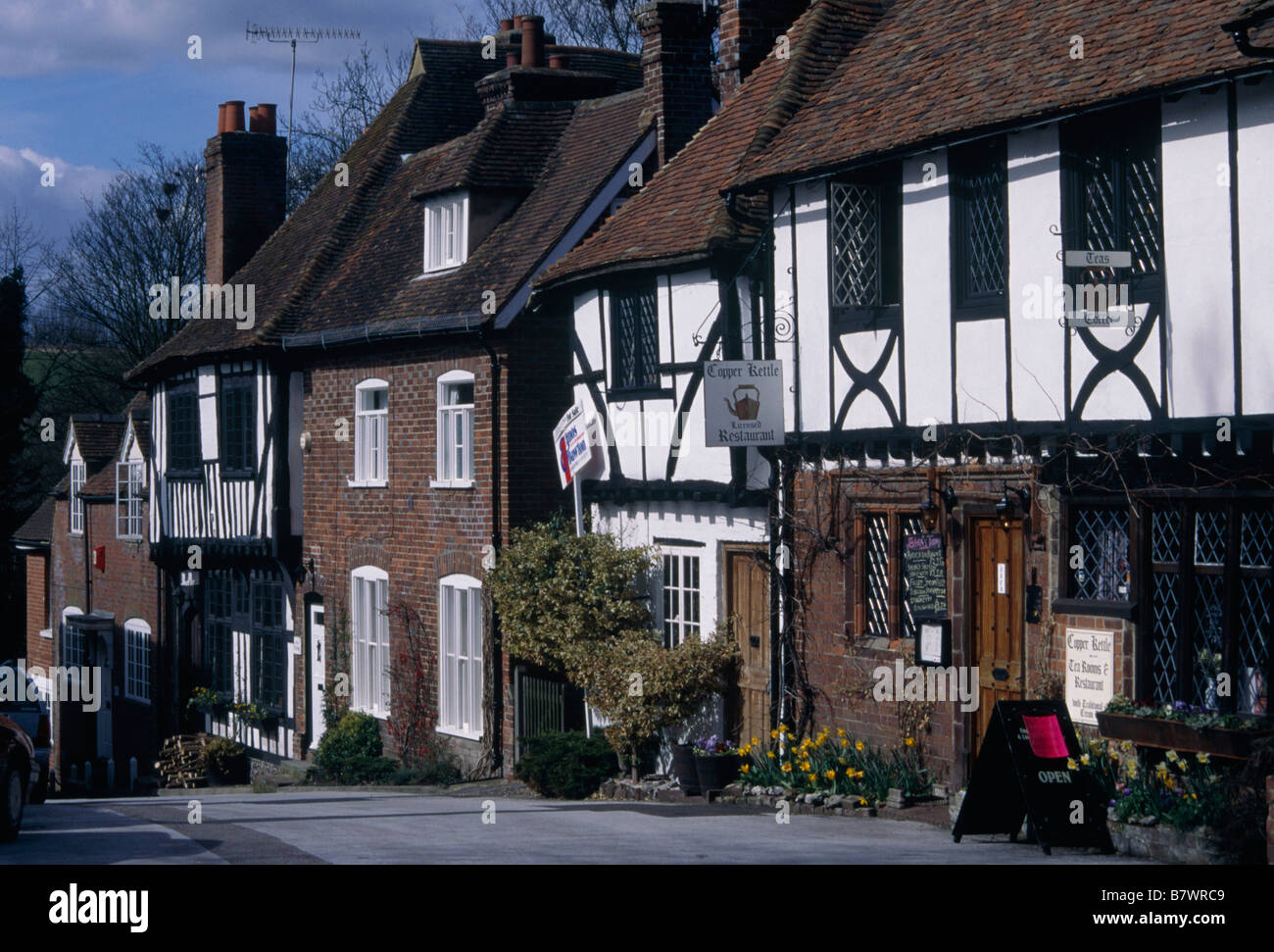 Street of housesTimbered Restaurant CHILHAM KENT ENGLAND Stock Photo ...