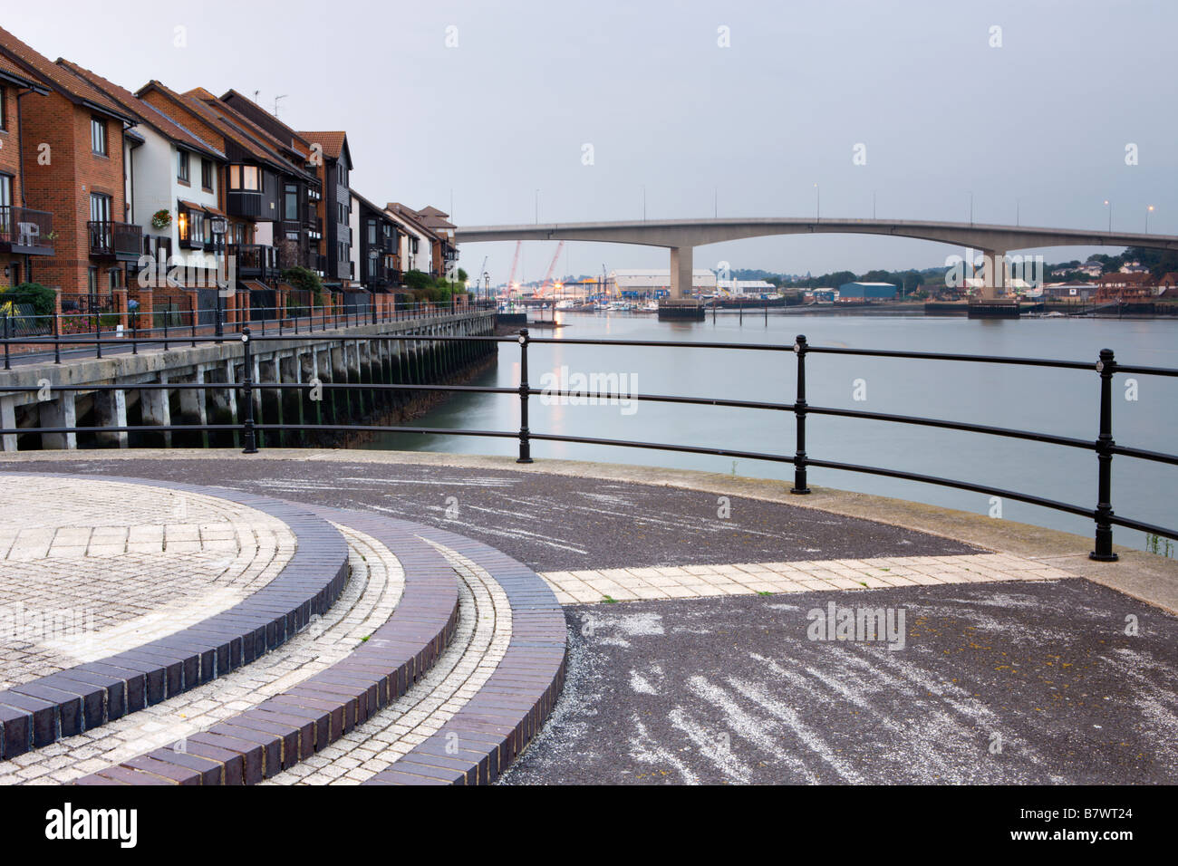 Itchen bridge southampton hi-res stock photography and images - Alamy
